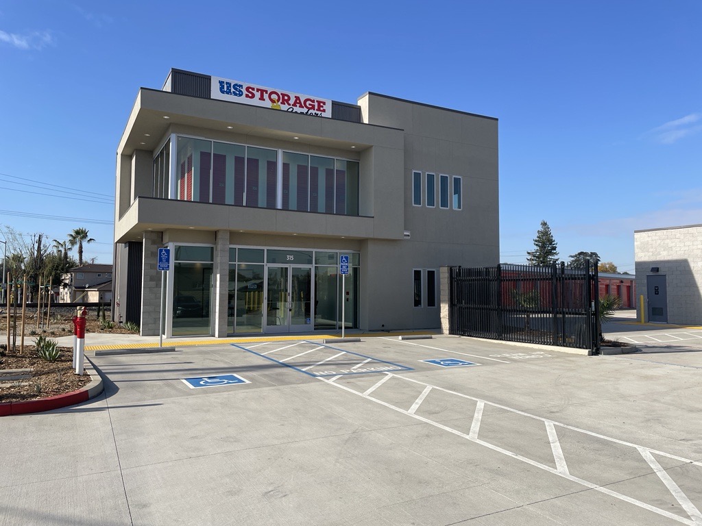 Self Storage Units in Galt, CA | US Storage Centers