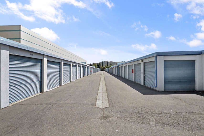 RV and Self Storage Units in Vacaville, CA | Small Town Storage